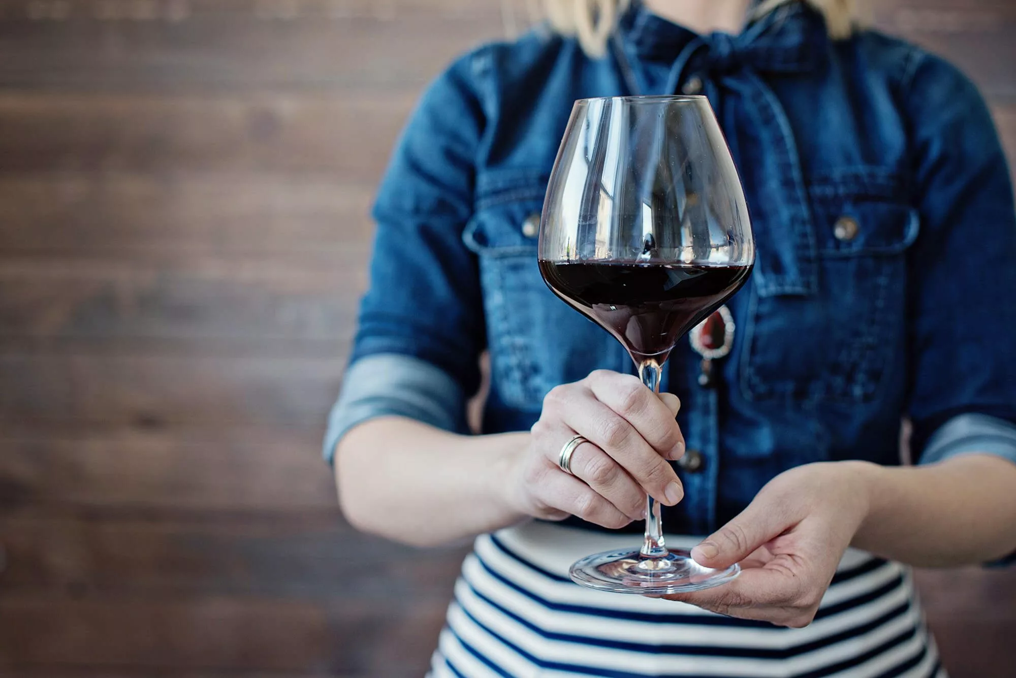 28 Reasons You Should Have a Glass of Wine Tonight | What Am I Drinking?!